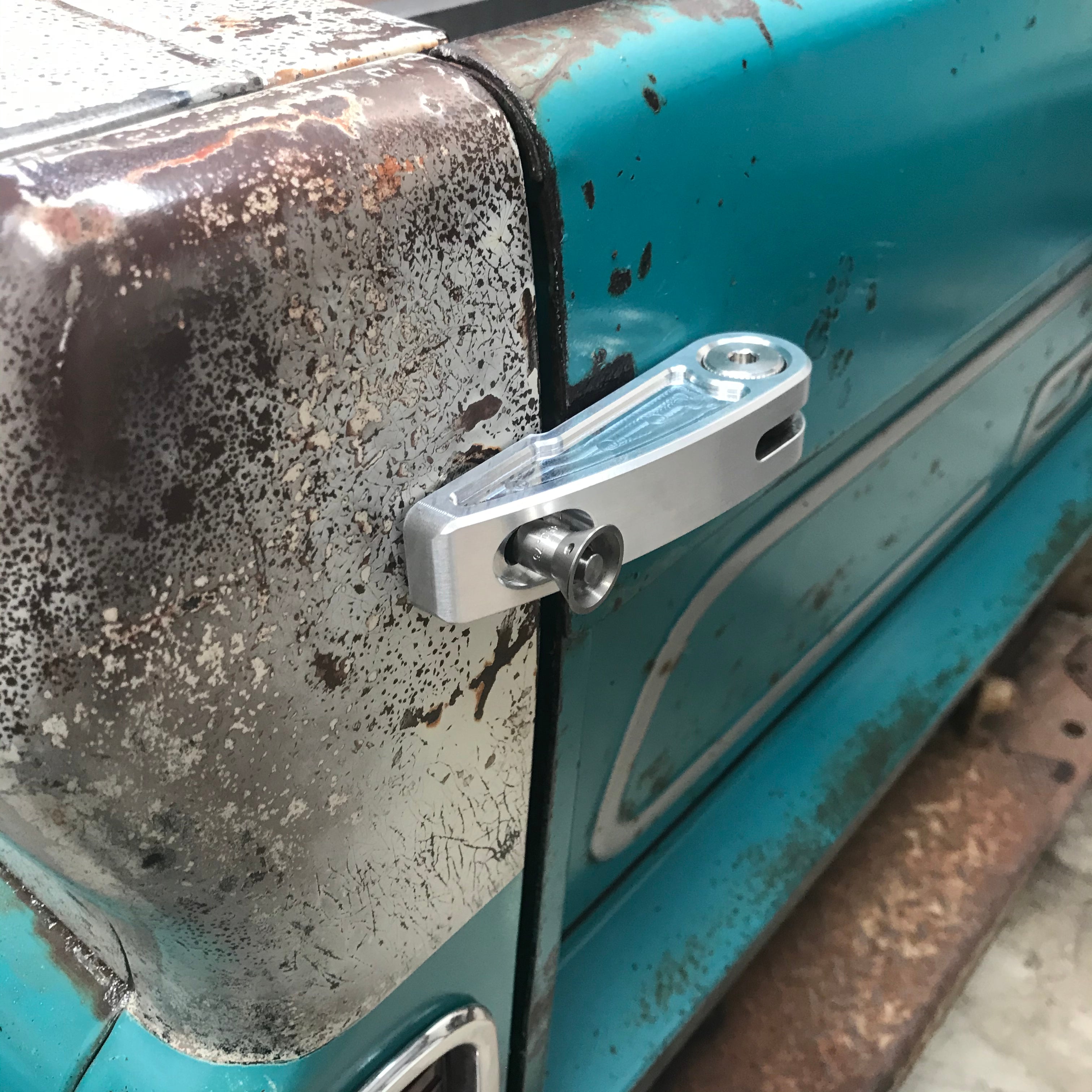 Billet Tailgate Latch Kit for 59-66 Trucks – HAMMERFAB